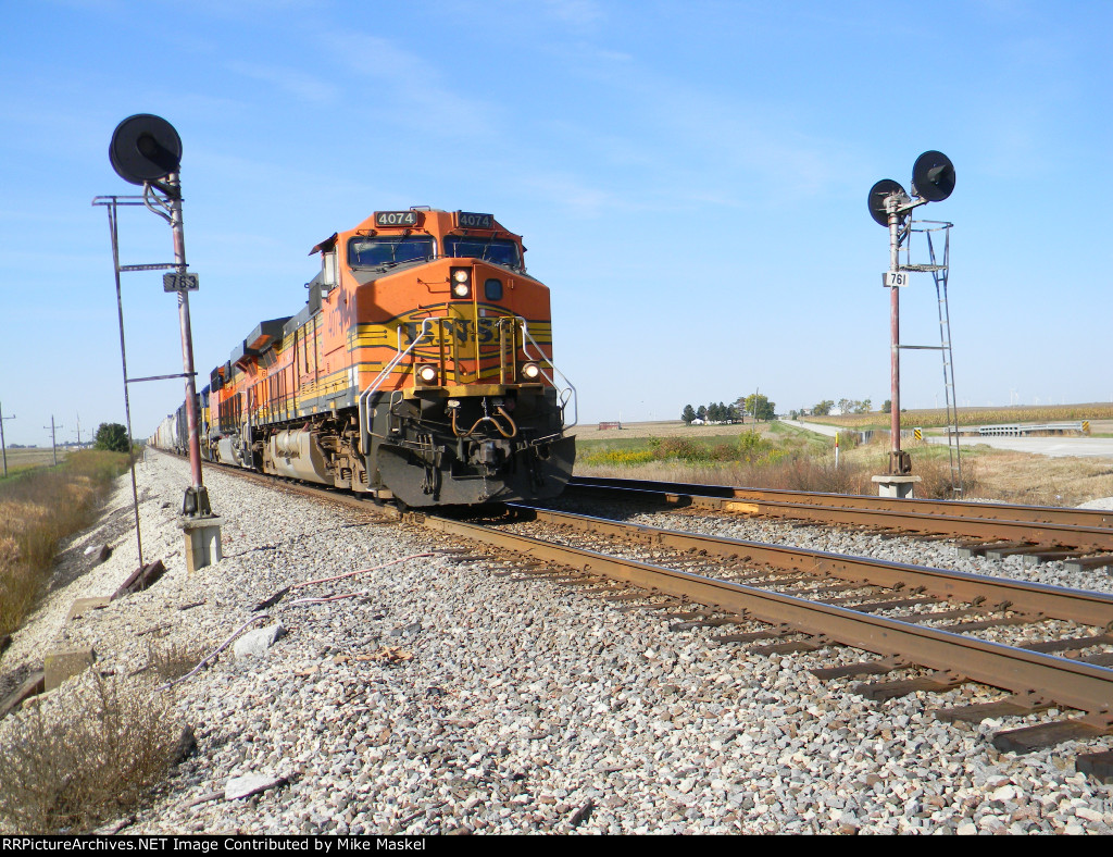 BNSF 4074
